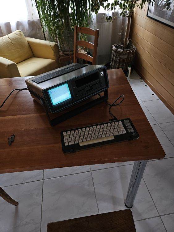 Commodore SX-64, Jahrgang 1983 Nostalgischer Computer (Gebraucht) in ...
