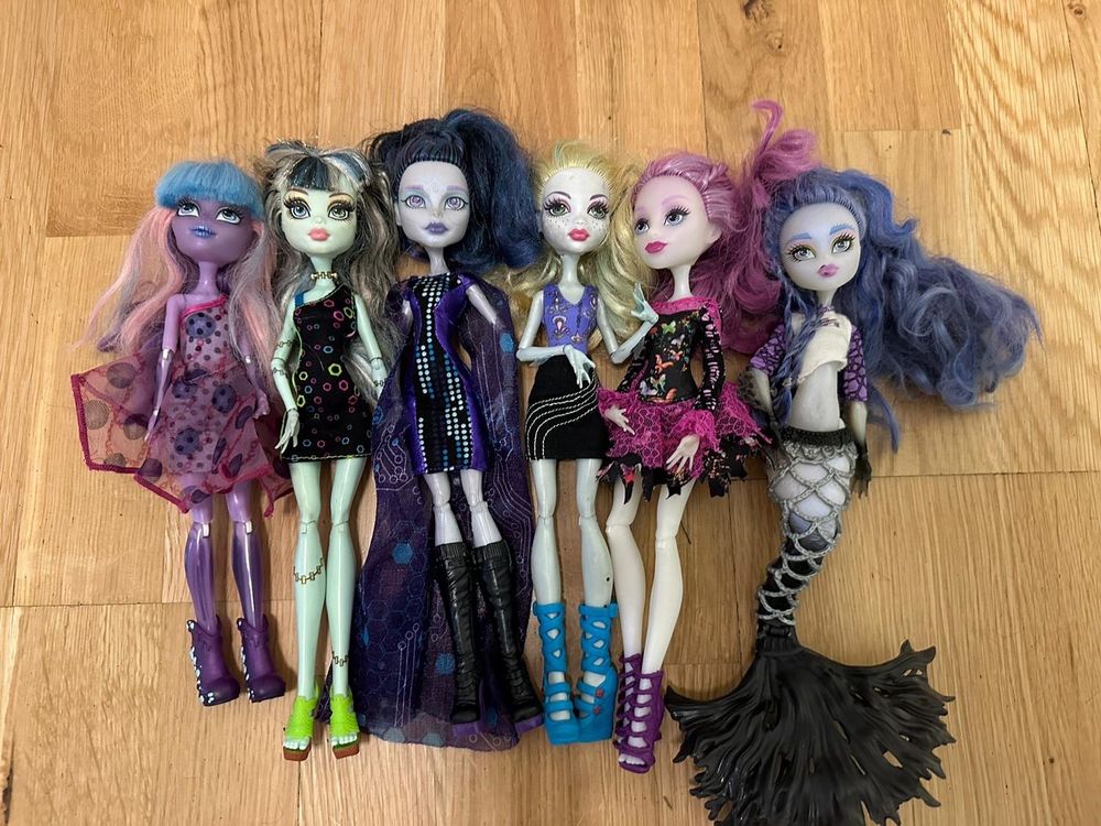 Monster High Puppe Doll Poupee 5-Set (Gebraucht) in Ebmatingen für CHF ...