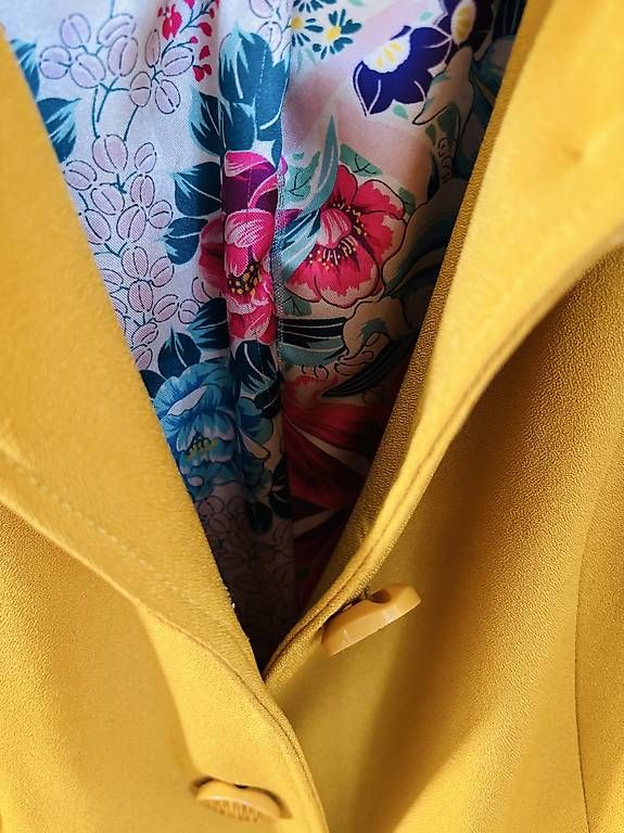 Mantel King Louie, safran, Gr. 44 (D'occasion) à Wettingen pour CHF 33 ...