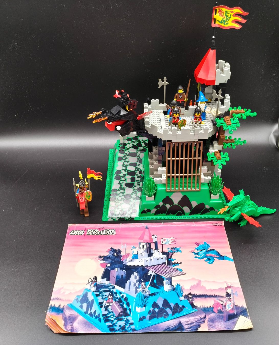 Lego 6082 – Fire Breathing Fortress Ritterburg (Gebraucht) in Erstfeld ...