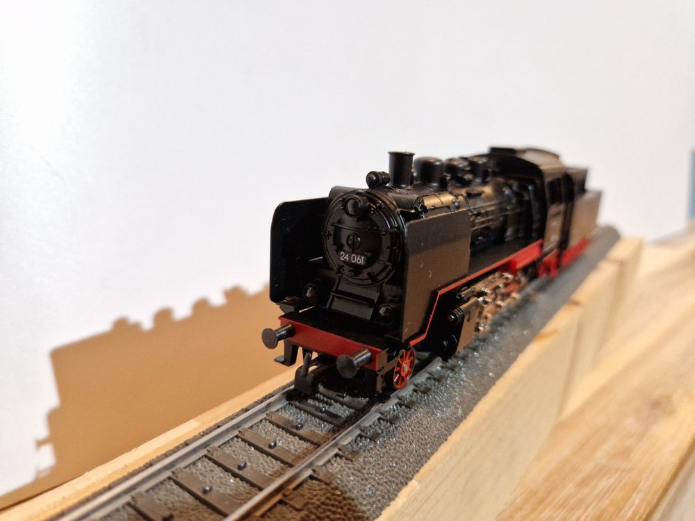 Märklin 30032 Dampflok BR 24 061 DB Analog NEU (Neu (gemäss ...