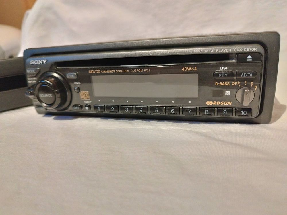 Sony Auto CD/Radio Player (mit abnehmbare Frontsteuerung ) | Kaufen auf ...
