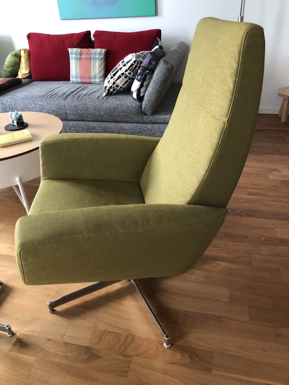 Gemütlicher Sessel mit Hocker, Olive Grün, Top Zustand (Gebraucht) in ...