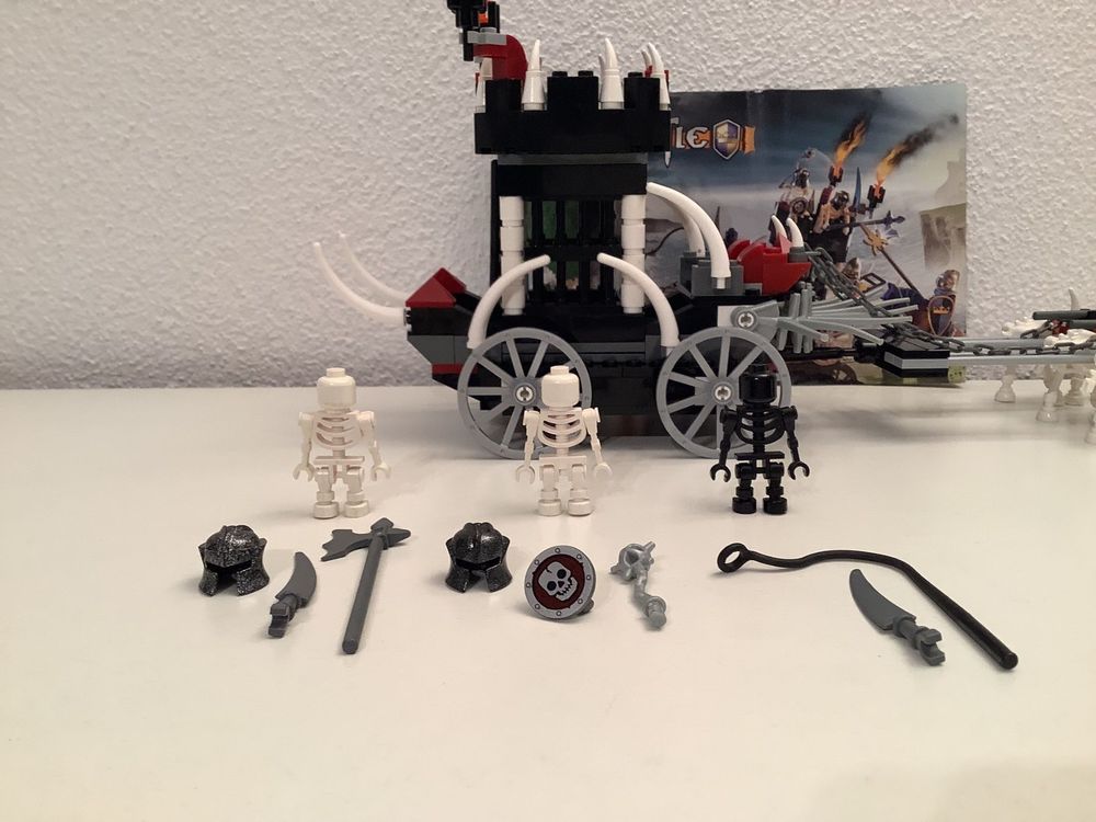 Lego Castle Skeletons Prison Carriage 7092 aus dem Jahr 2007 (Gebraucht ...