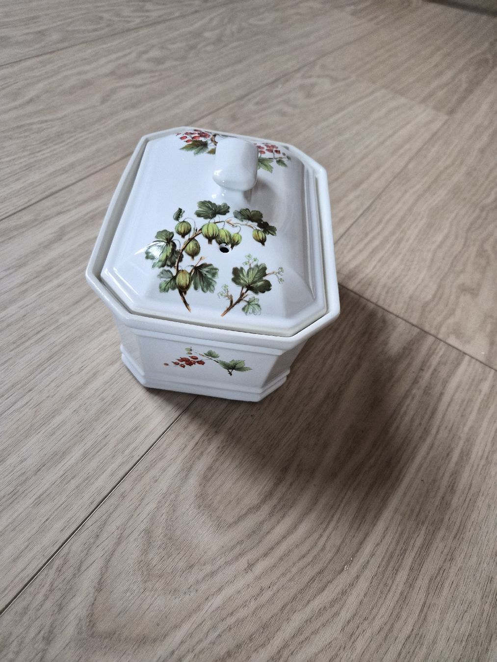 Pot à beurre ancien, porcelaine française, décor fruits (D'occasion) à ...