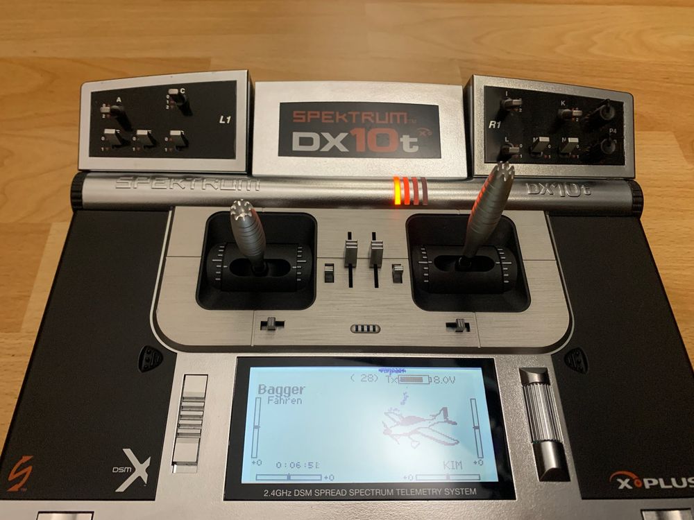 Spektrum DX10t -2.4 GHz - Pultsender (Defekt) in Worben für CHF 150 ...