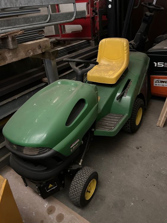 Aufsitzmäher John Deere SB 92 Hydro (Defekt) in Grüningen für CHF 846 ...