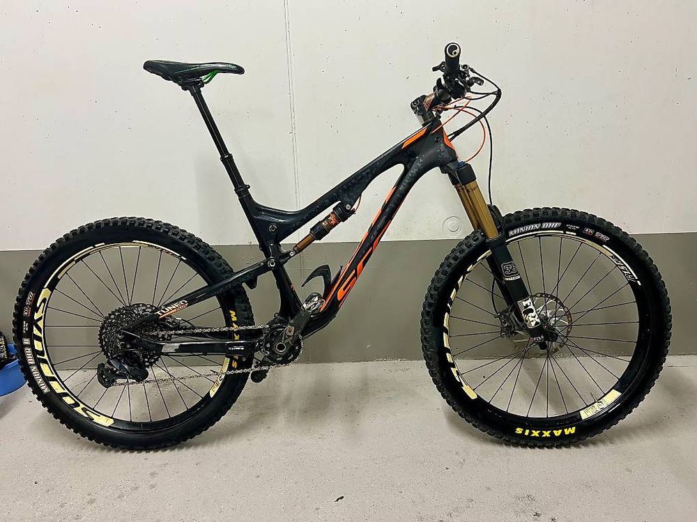 Scott Genius LT 700 Plus Tuned, Gr. L, 27.5+ (Gebraucht) in Brunnen für ...