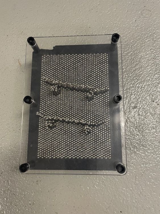 Nagelbild / Nagelbrett, Pin Art, für 3D-Skulpturen (Gebraucht) in ...