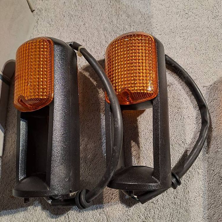 2 Lampeggianti Piaggio Grillo nuovi (Usato) a Riva San Vitale per CHF ...