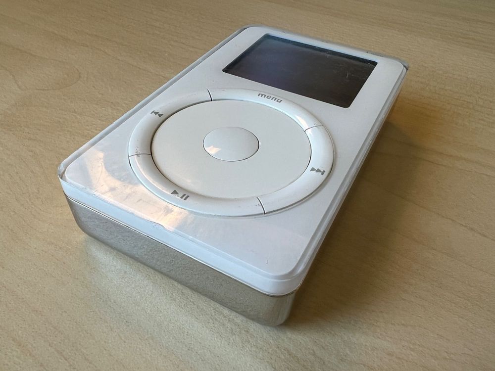 Apple iPod classic, 2nd gen, 2002, 20GB, Rarität+ Ladegerät (Gebraucht) in Neuhausen für CHF 499 ...