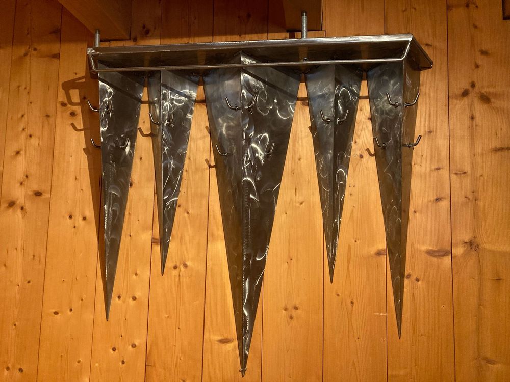 Unikat Metall-Garderobe mit Hutablage (Gebraucht) in Visp für CHF 50 ...
