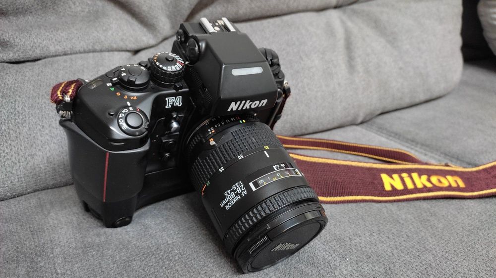 Nikon F4 mit Nikkor 28-85mm + Nikon MB-23 (Gebraucht) in Wattwil für ...