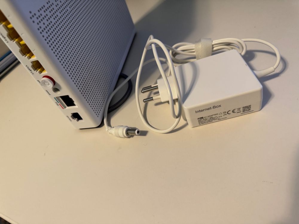 Swisscom Internet-Box 3 (Router) - wie neu-Glasfaser/ Kupfer (D ...