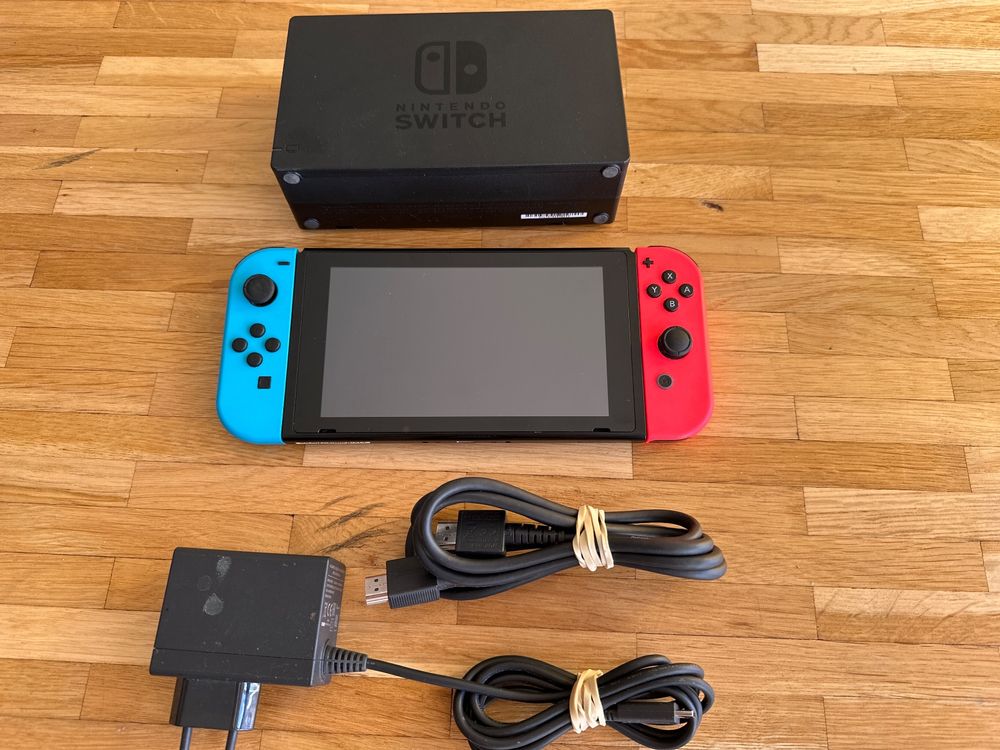 Console Nintendo Switch (Gebraucht) in Troinex für CHF 155 – mit ...