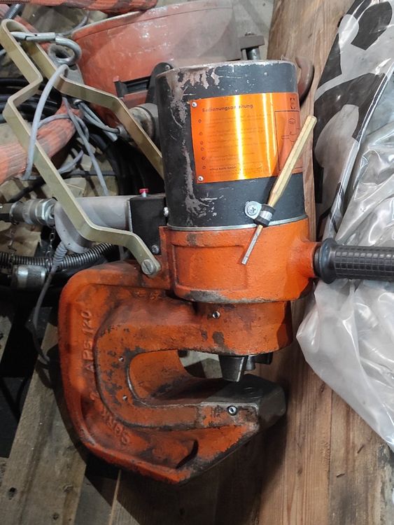 Alfra-press Hydraulische Stanze APS 120 Stahlbau Lochstanze (Gebraucht ...