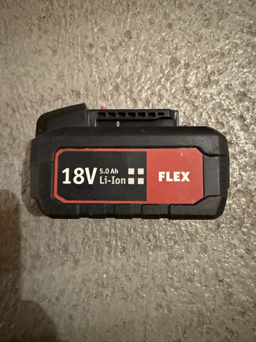 FLEX Akku 18V 5.0Ah Li-Ion Verkauf als Defekt (Defekt) in St. Gallen ...