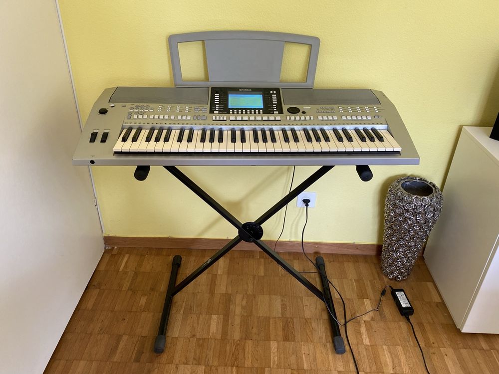 Yamaha PSR-S710 Keyboard (Gebraucht) in Meilen für CHF 500 – nur ...