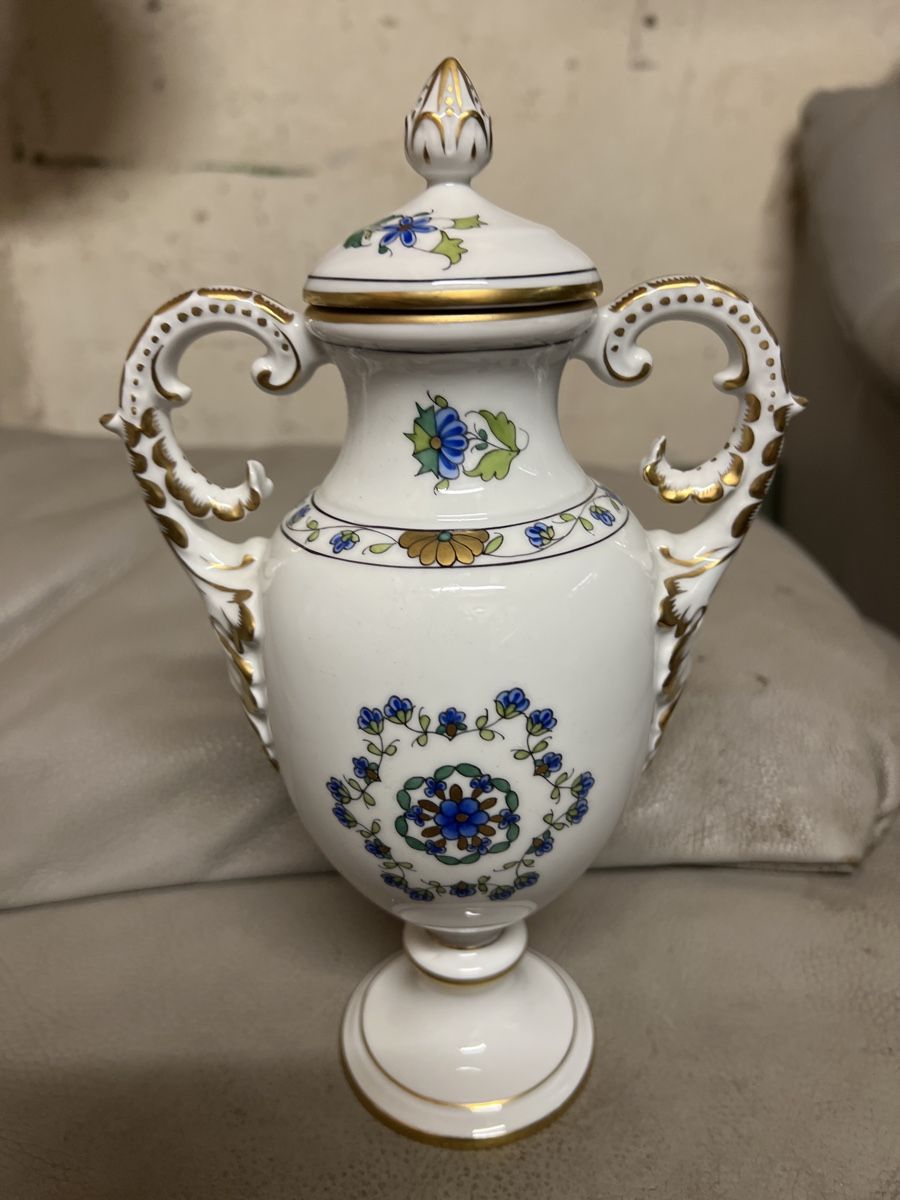 Antike ungarische Deckel Vase Herend Porzellan (Q) (Gebraucht) in Rorschach für CHF 90 – mit ...