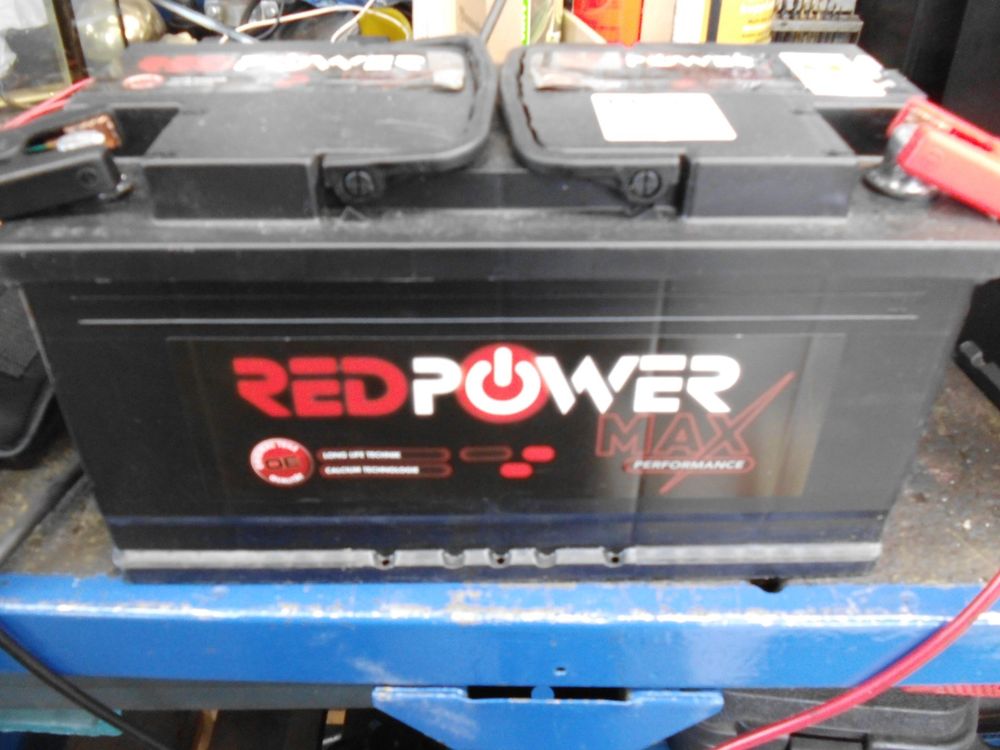 RED POWER Autobatterie 12V 95Ah Top Zustand 100% OK (Gebraucht) in ...