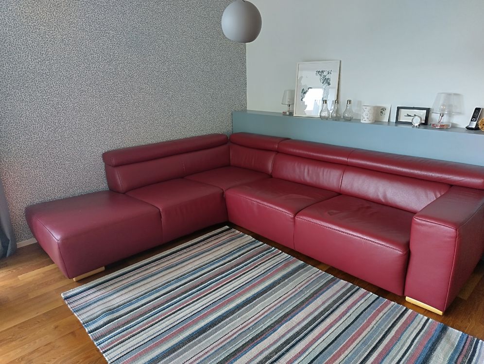 Hochwertige Leder Eckcouch in Weinrot (Gebraucht) in für CHF 2 – nur ...