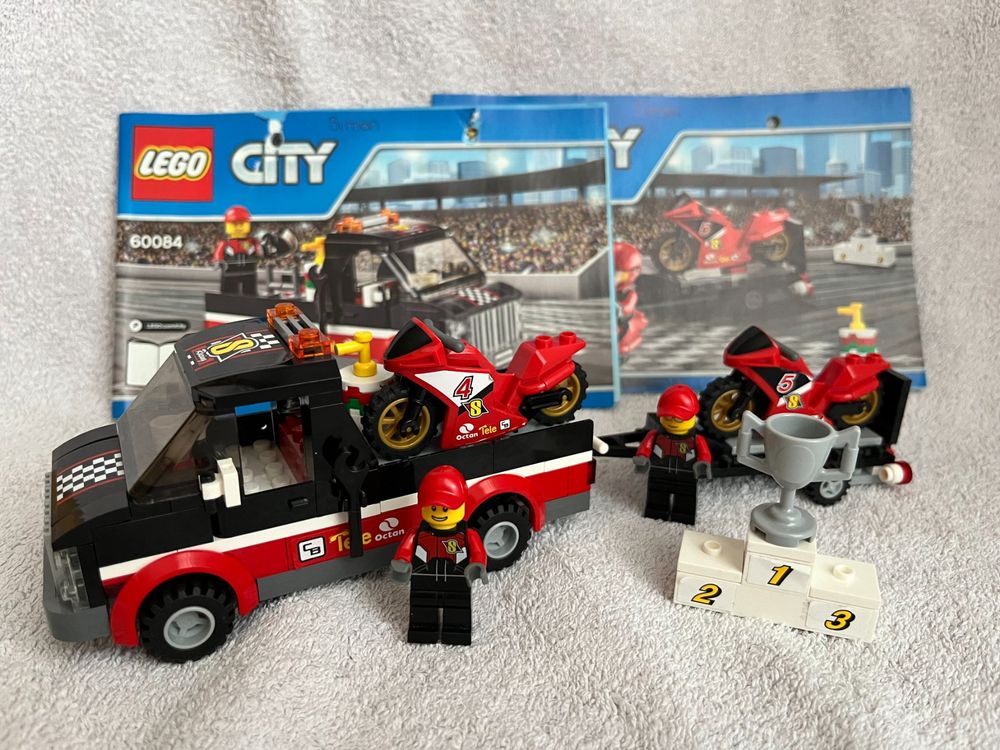 Lego 60084 «Truck mit Rennmotorräder» - 178 Teile (Gebraucht) in ...