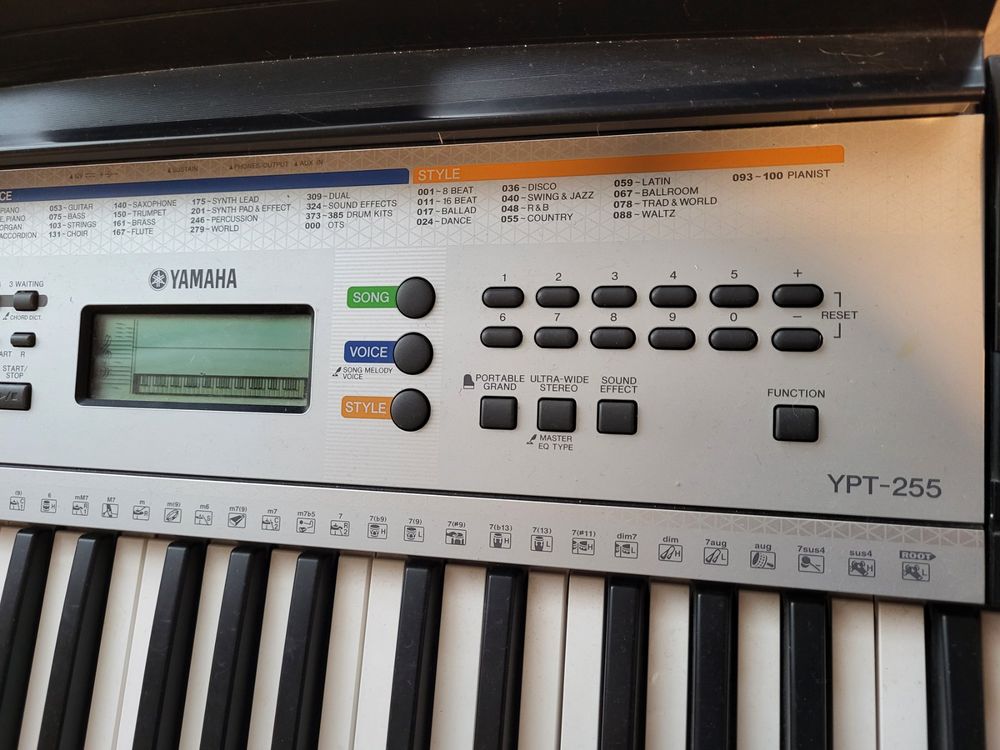 Keyboard Yamaha YPT-255 (Gebraucht) in Wettingen für CHF 60 – nur ...
