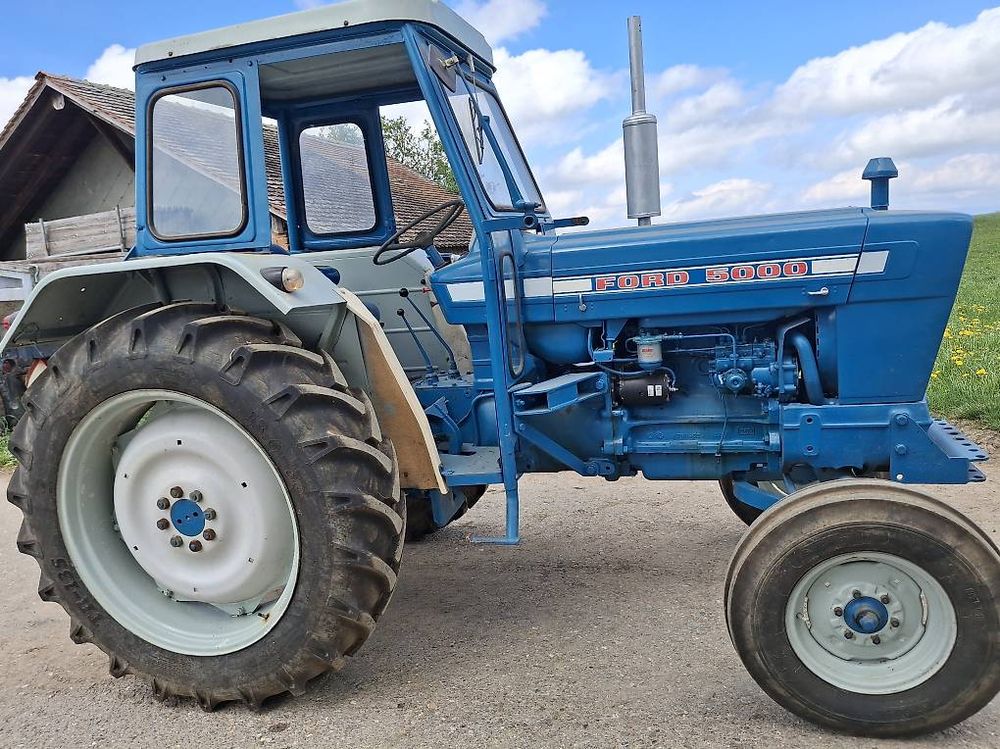 TRACTEUR FORD 5000 1970 MIT AUSWEIS (Gebraucht) in La brillaz für CHF ...