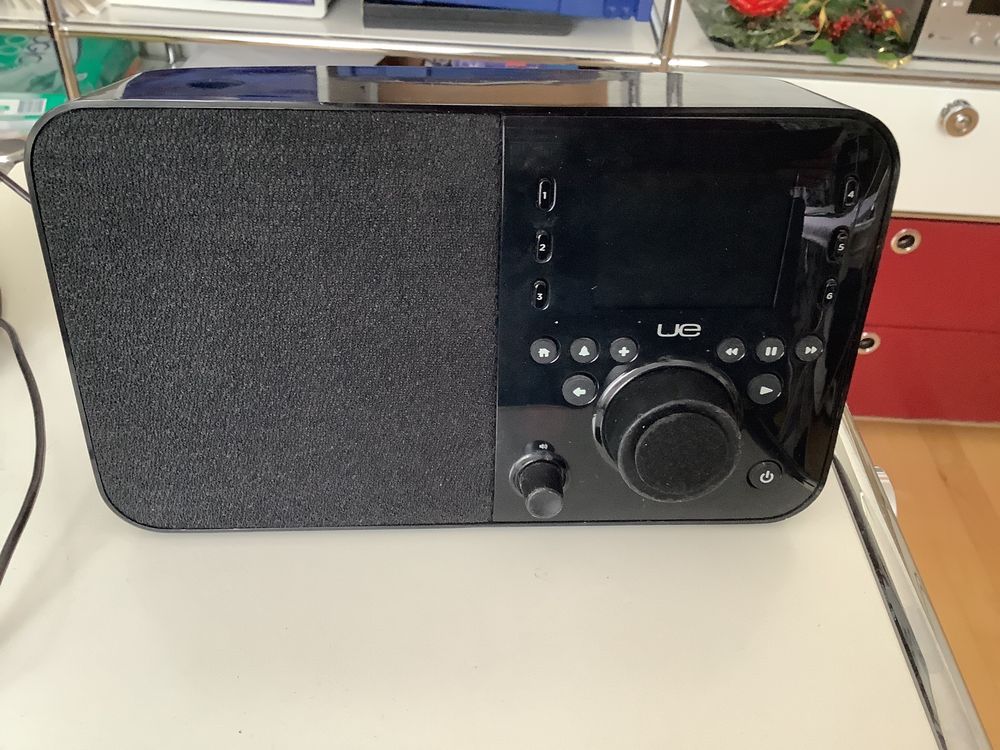 Logitech UE Smart Radio Squeezbox (Gebraucht) in für CHF 50 – mit ...
