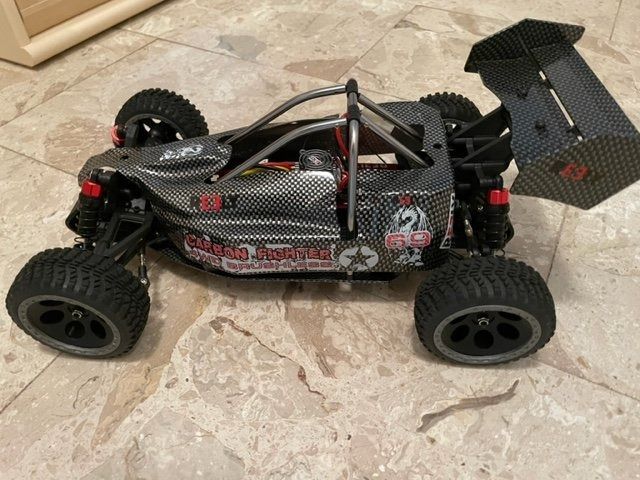 REELY Carbon Fighter Brushless 4WD RtR (Neuwertig) | Kaufen auf Ricardo