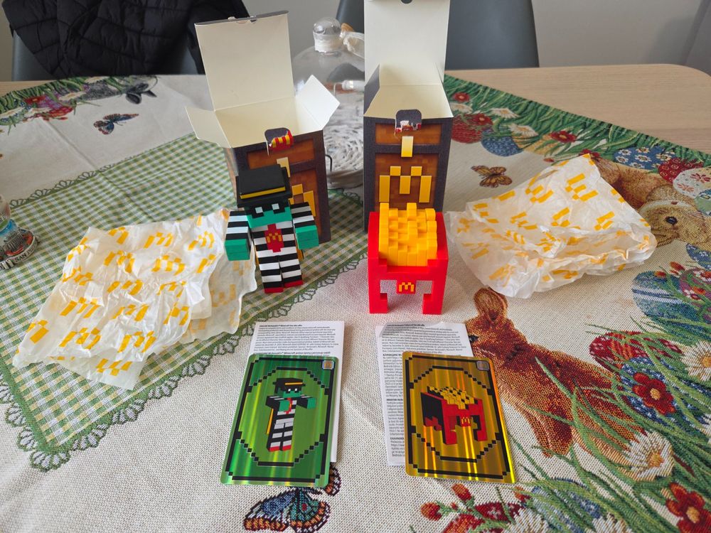 Minecraft Mc Donalds Zombie Hamburglar und Pommes Box | Kaufen auf Ricardo