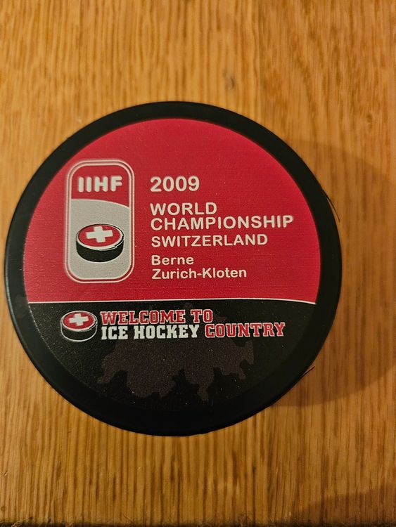 Puck hockey sur glace WM / IIHF Switzerland/Schweiz 2009 (Gebraucht) in Lutry für CHF 9 – mit ...