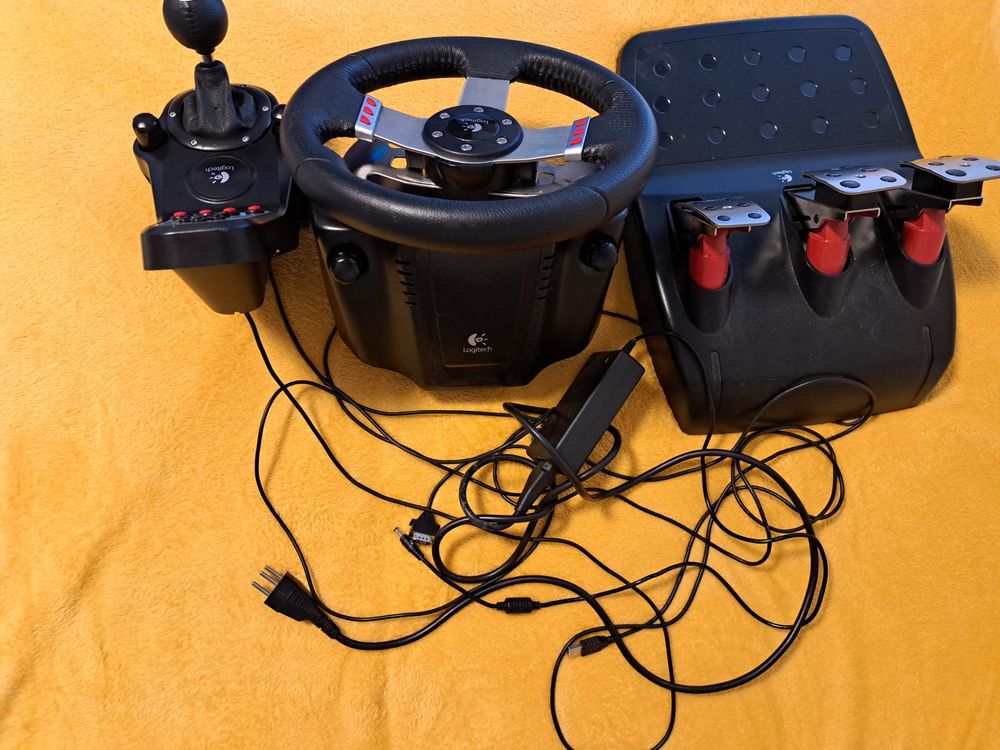 Logitech G27 Set Racing Weel & Pedal PC, PS2, PS3 (Gebraucht) in ...