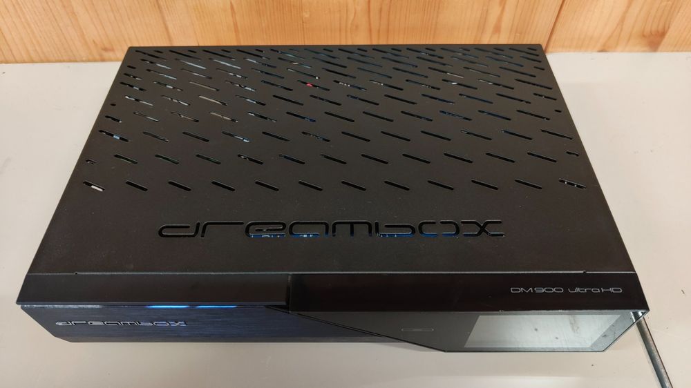 Dreambox DM900 UltraHD Sat-Receiver (Gebraucht) in Grosshöchstetten für ...
