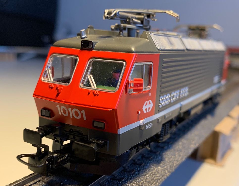 Roco 14178A Re 4/4 IV "10101" AC Analog (Gebraucht) in Neerach für CHF ...