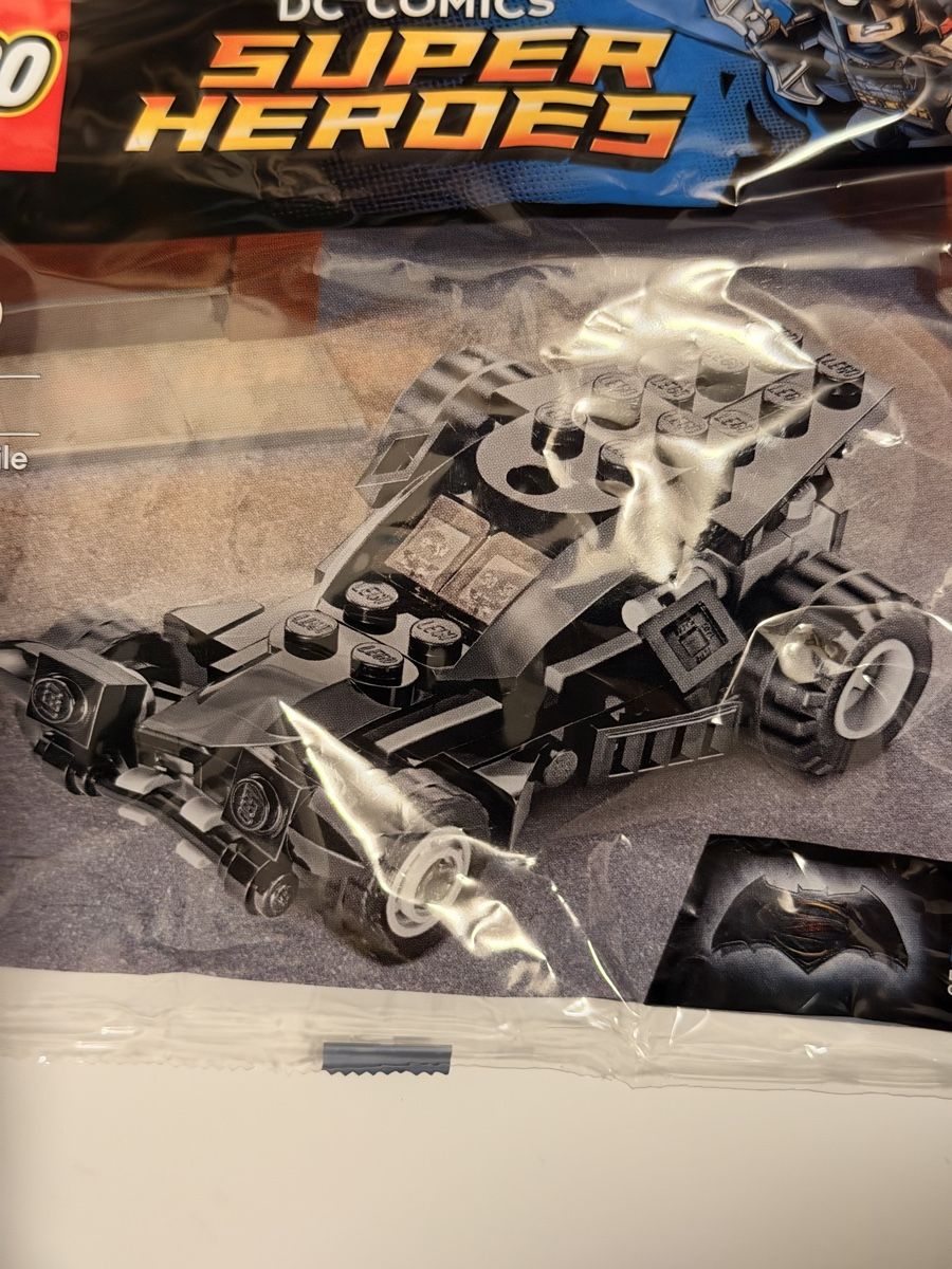 LEGO DC Comics Super Heroes - The Batmobile 30446! (Neu und ...