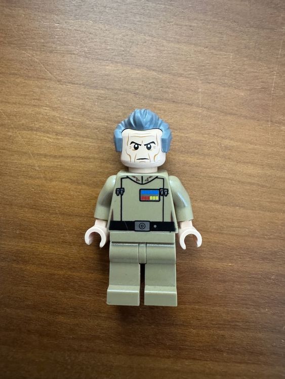Lego Star Wars Minifigur Grand Moff Tarkin (Gebraucht) in Zürich für ...