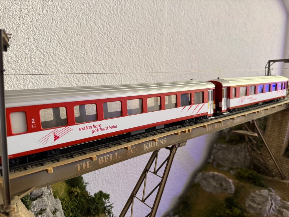 2x Fama Utz/Roco AlpinLine MGB 1. & 2.Klassewagen - Eigenbau (Gebraucht ...