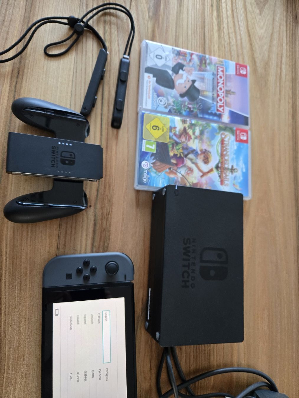 Nintendo Switch mit 2 Games - Top Zustand! (Neu (gemäss Beschreibung ...