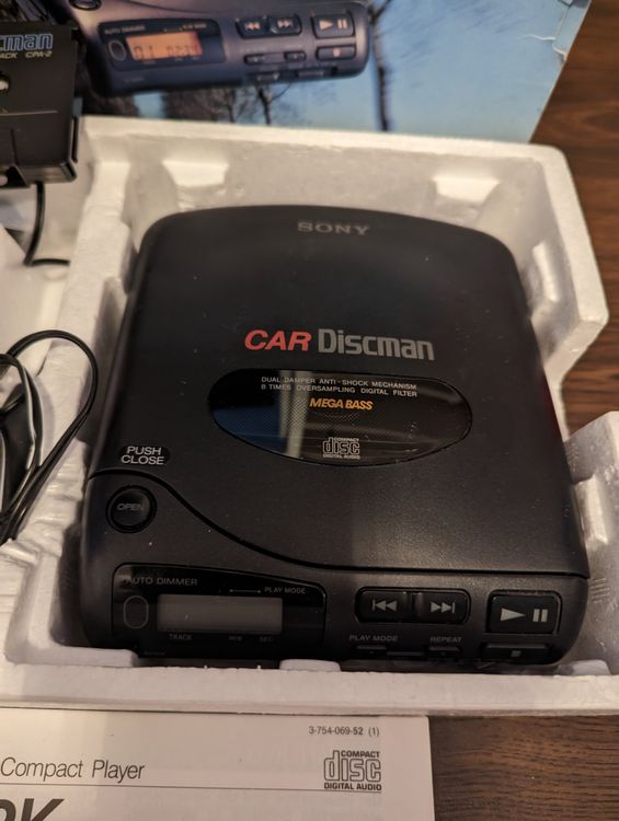 Sony Car Discman D-802K mit OVP und Car Adapter | Kaufen auf Ricardo