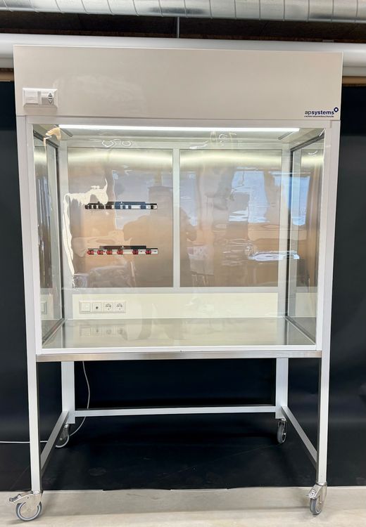 Laminarflow Arbeitsplatz Reinraum Klasse 5 mit Filtereinheit | Kaufen auf Ricardo