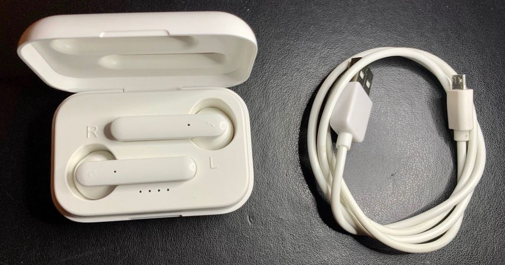 Neuwertige Wireless Earbuds von PRIMARK | Kaufen auf Ricardo