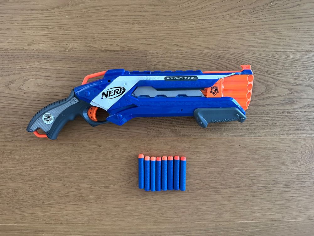 NERF Rough Cut 2x4 inkl. Pfeile (Gebraucht) in Wettswil für CHF 1 – mit ...