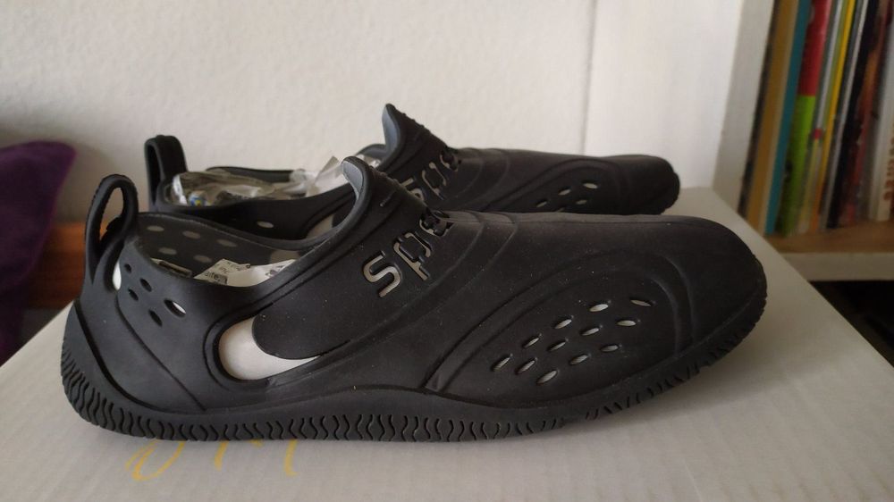 Strand- und Badeschuhe Gr. 38 SPEEDO (Neu (gemäss Beschreibung)) in ...