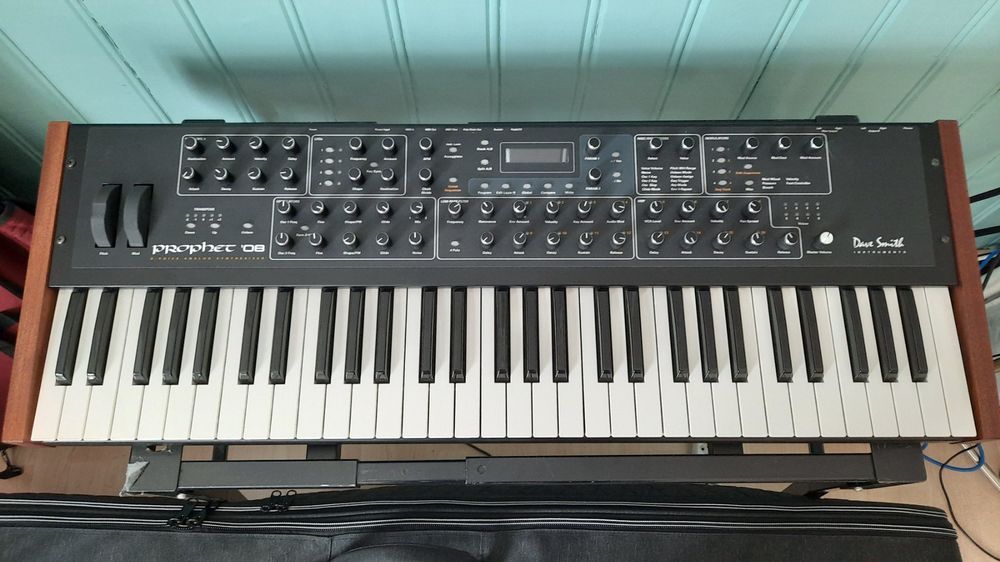 Dave Smith PROPHET '08 PE 8-Voice Analog Synthesizer | Kaufen auf Ricardo