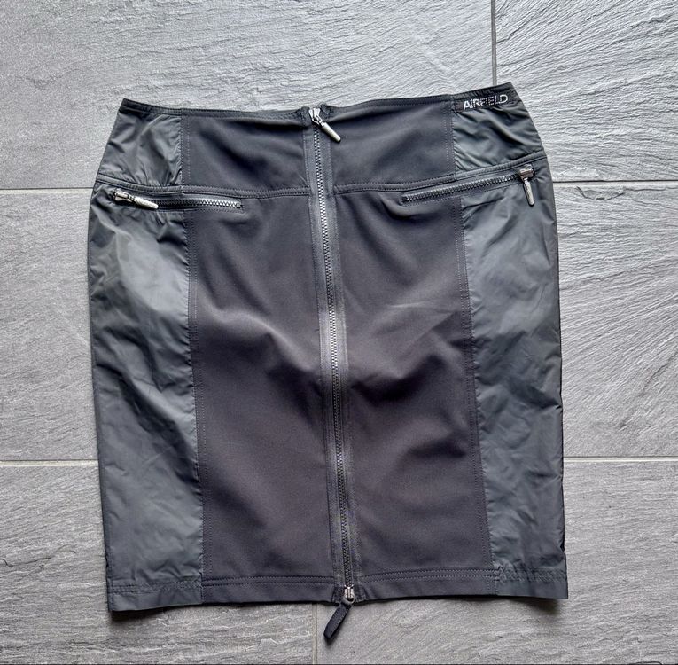 Airfield sportlich eleganter Rock Schwarz Gr. 44 (Gebraucht) in Buchs ...