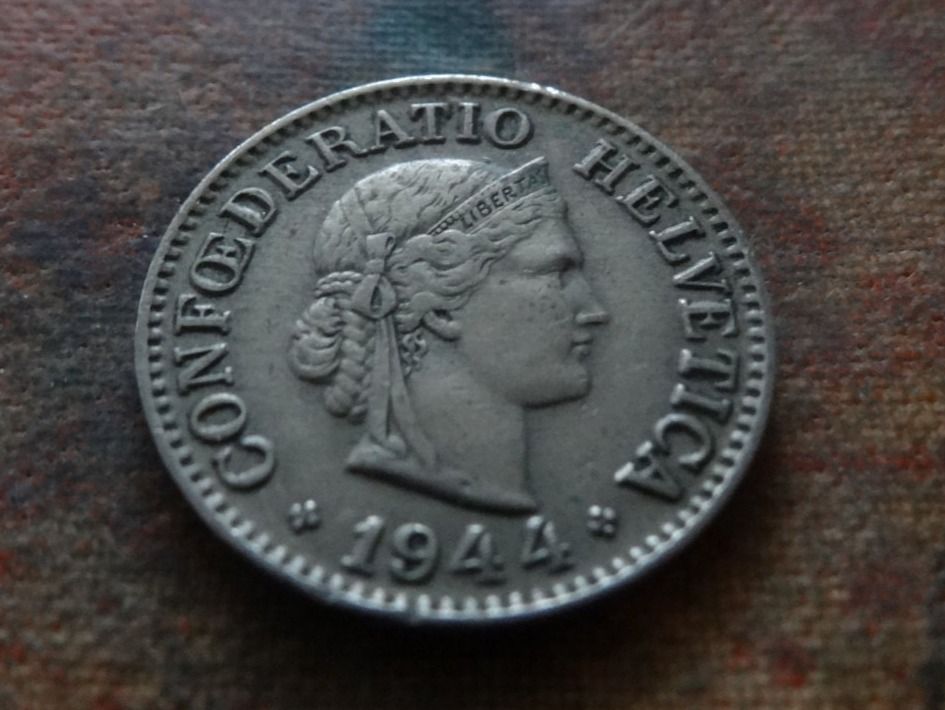 10 Rp. 1944 (Gebraucht) in Romanel-sur-Lausanne für CHF 0.9 – mit Lieferung auf Ricardo kaufen