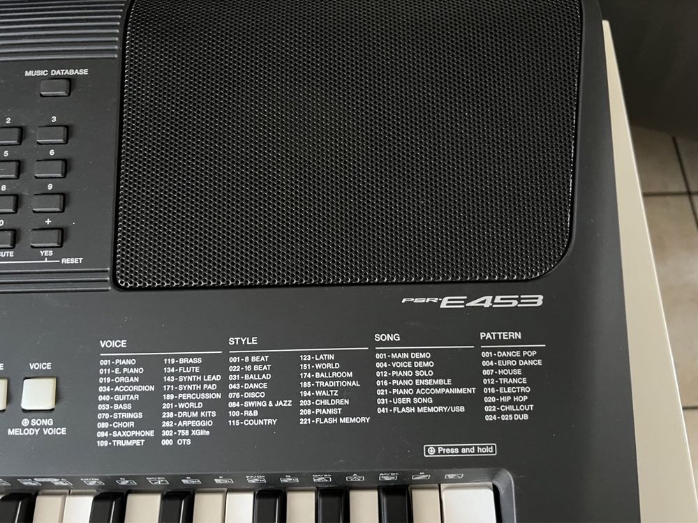 Yamaha PSR 453 (Neu (gemäss Beschreibung)) in Neuendorf für CHF 165 ...