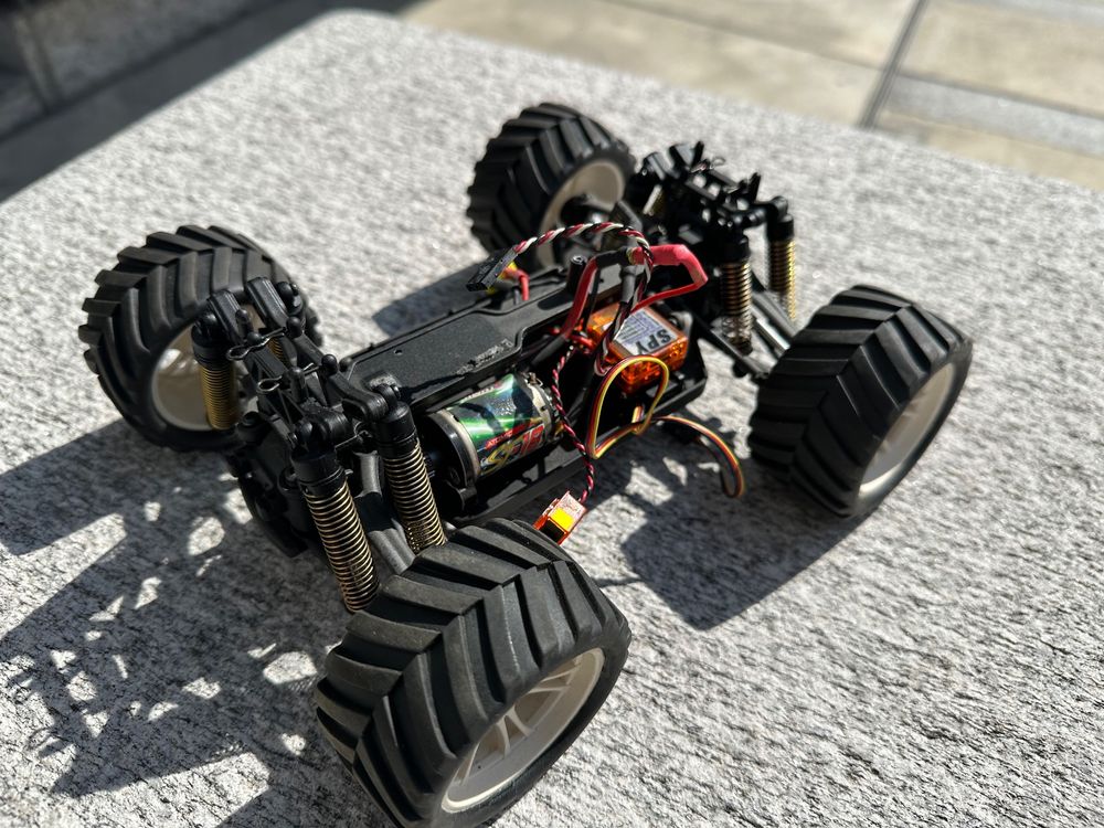 Xray M18Mt - 4Wd 1/18 Micro Monster Truck novak | Kaufen auf Ricardo