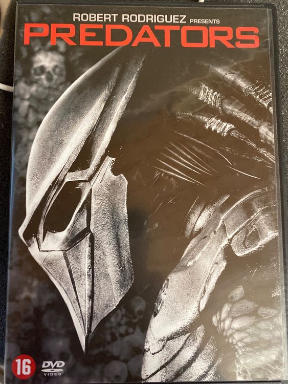 Predators - Film action/science-fiction - DVD (D'occasion) à Le Brassus ...